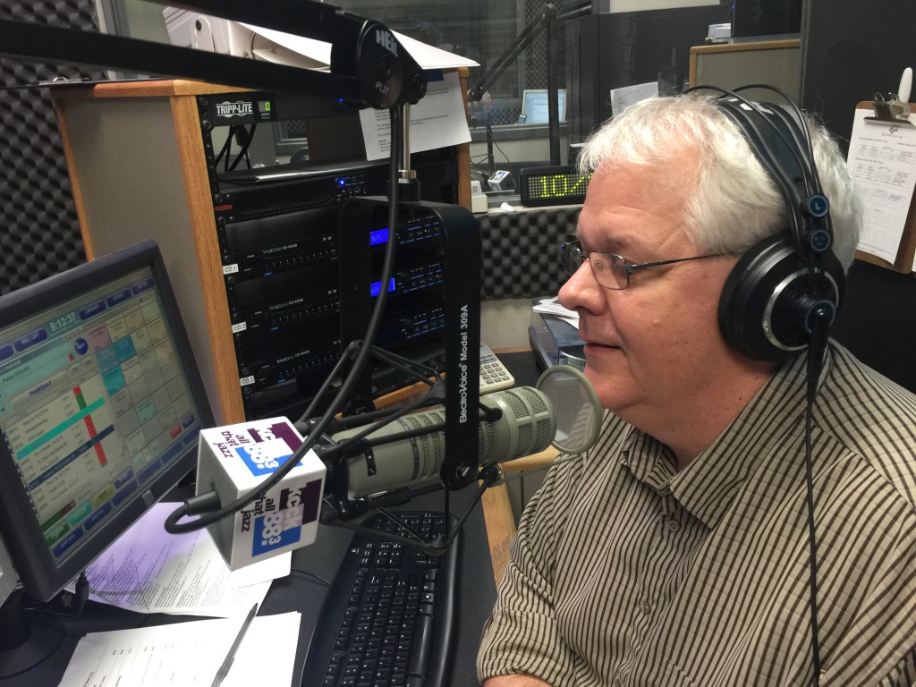 Bob Stewart Takes Over KCCK Morning Show – Jazz 88.3 KCCK